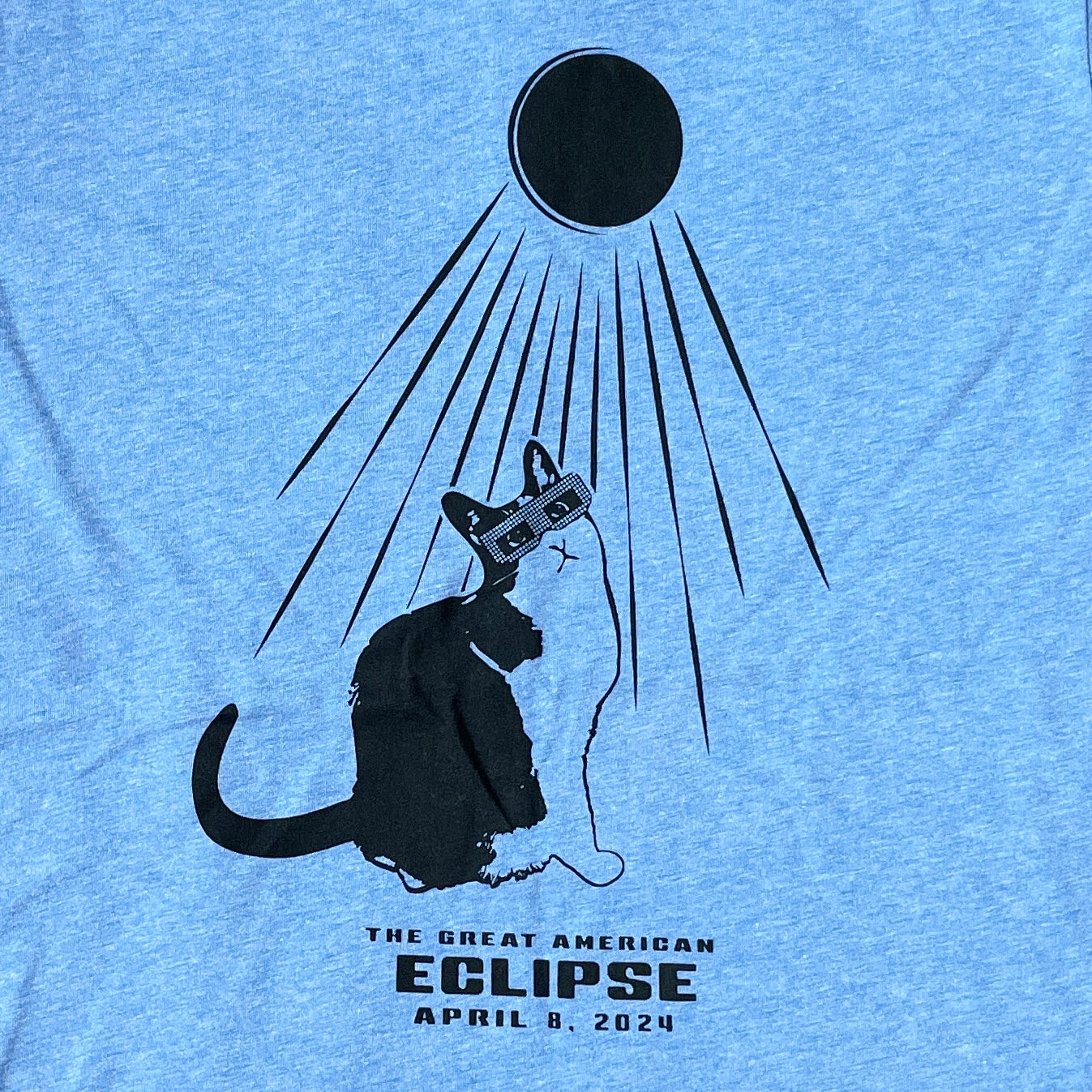 Eclipse Cat 2024 Solar Eclipse T-shirt – Colossal Sanders